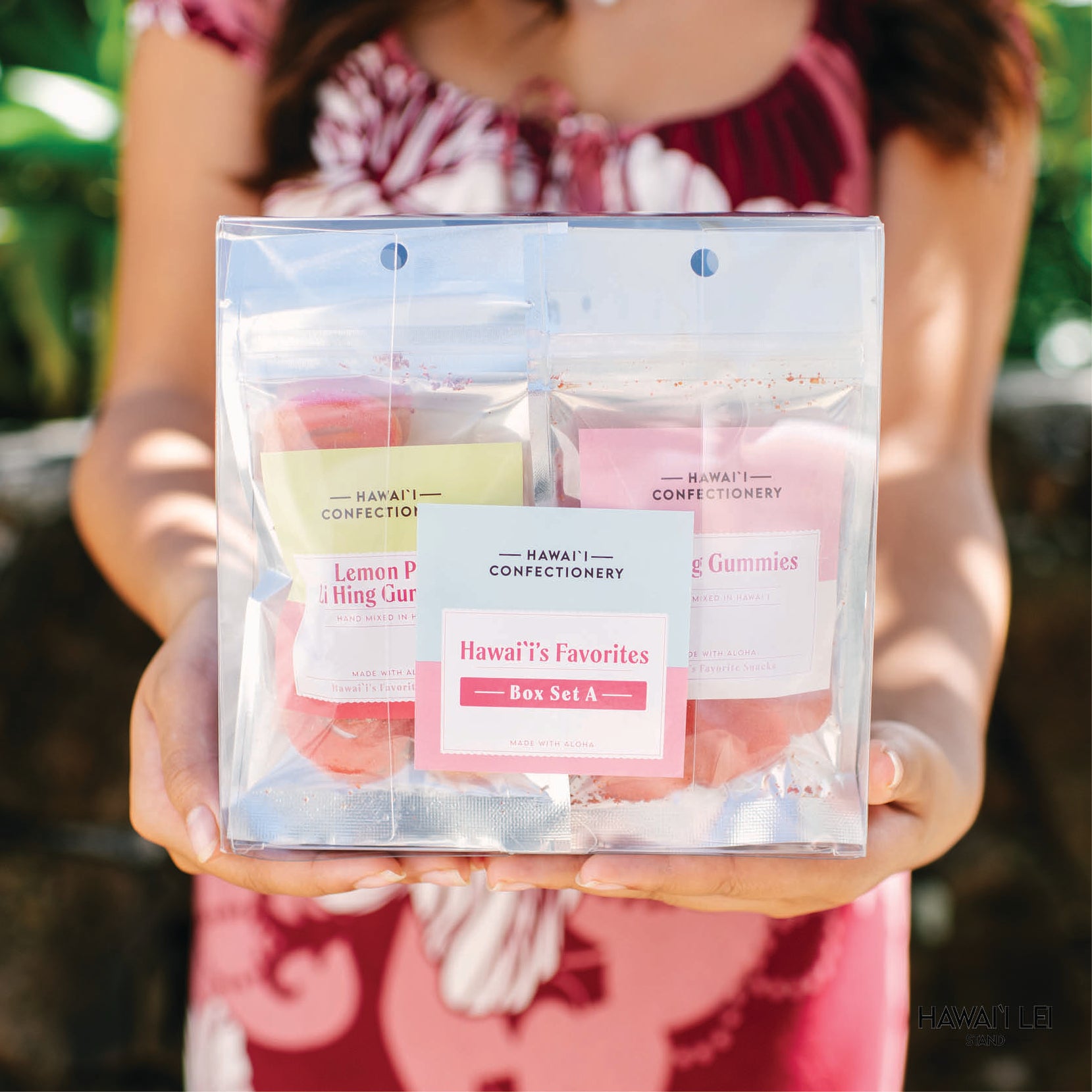 Hawaii's Favorites Snacks - Gift Box Sampler - Ship Hawaiian Snacks