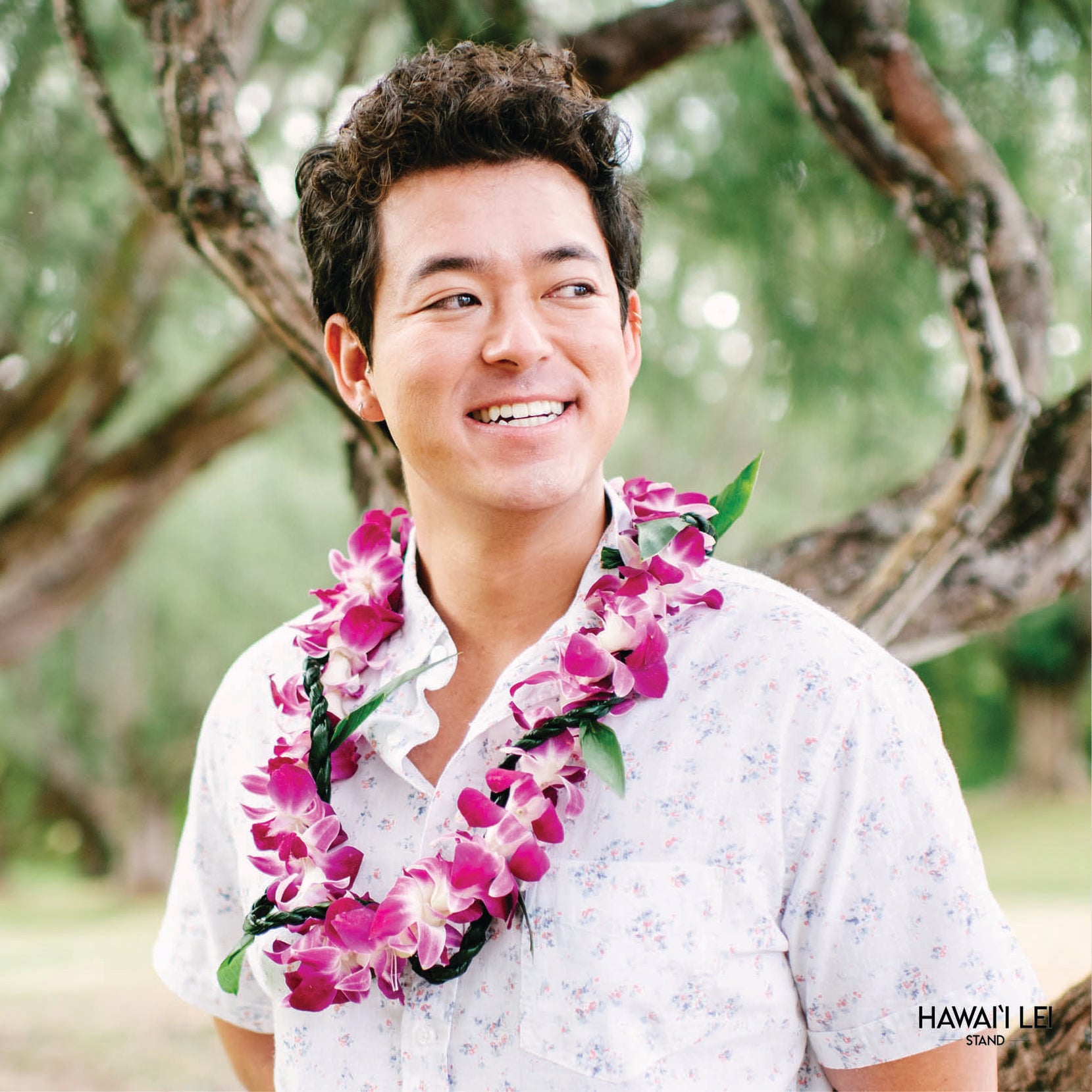 Fresh Deluxe Orchid Lei | Hawaii Lei Stand | Nationwide Shipping